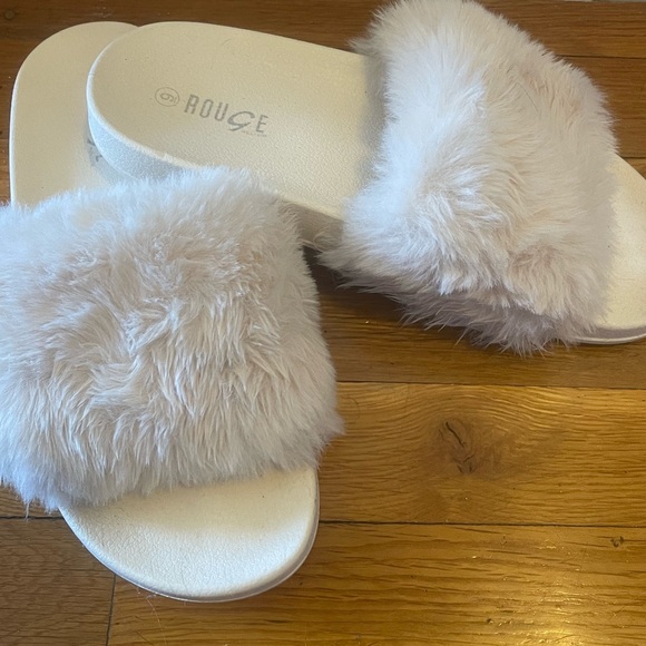 Shoes | White Fur Slippers | Poshmark